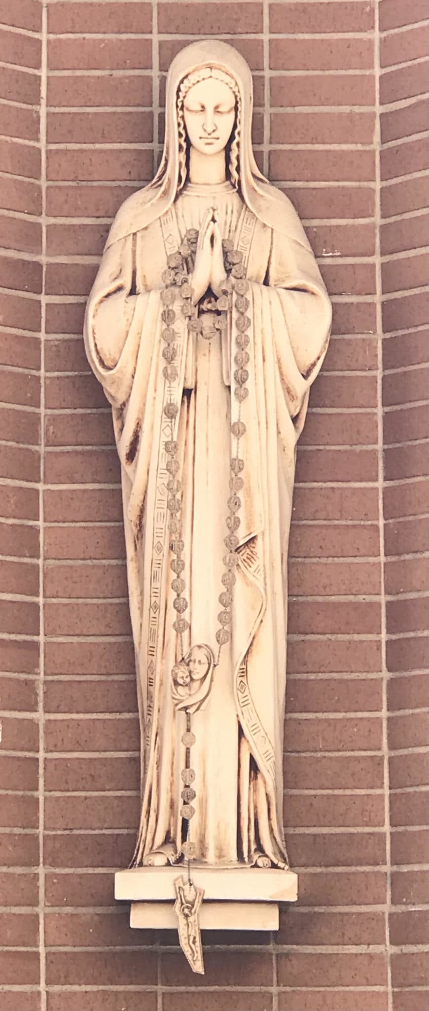 Entry Mary | Holy Rosary Catholic Church